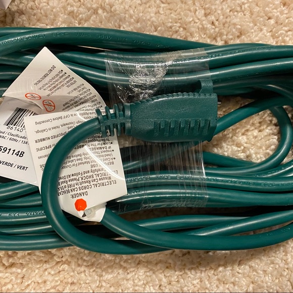 Stanley | Holiday | 4ft Green Extension Cord | Poshmark